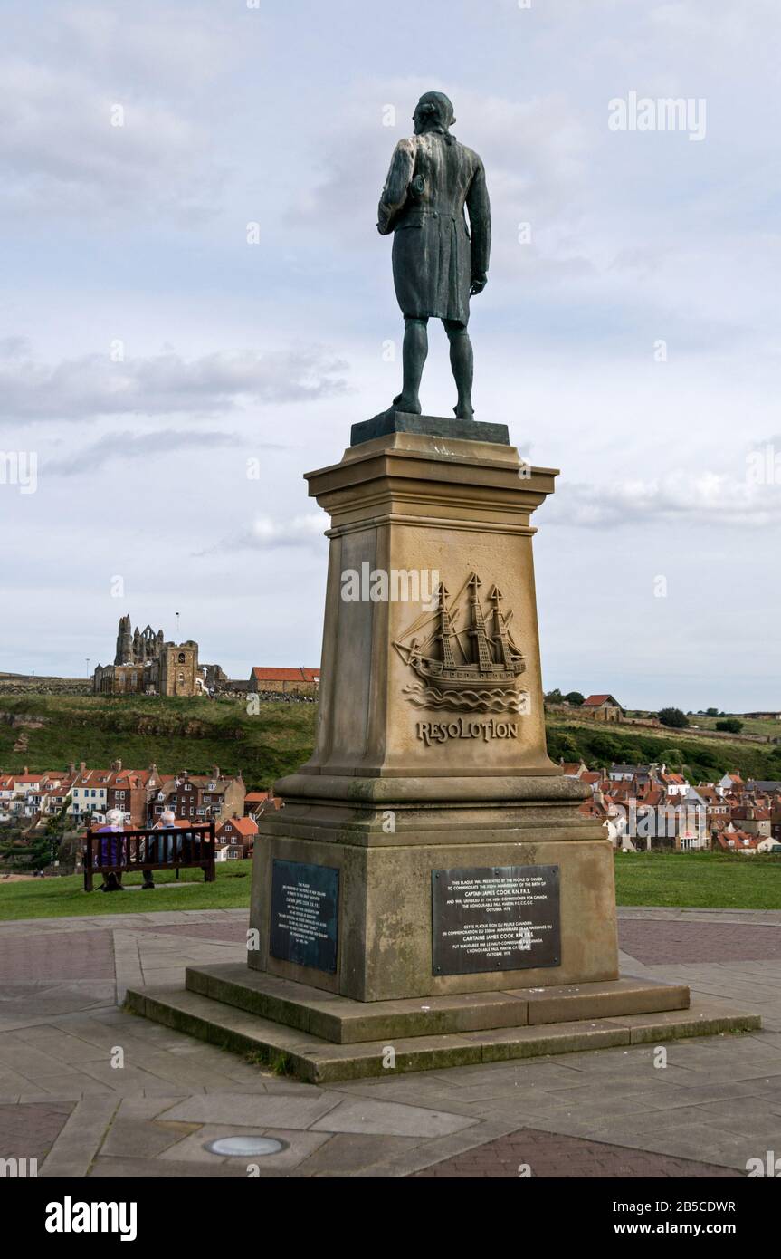 Whitby statue hi-res stock photography and images - Alamy