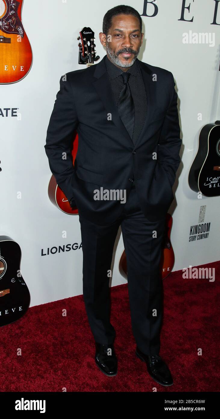 HOLLYWOOD, LOS ANGELES, CALIFORNIA, USA - MARCH 07: Cameron Arnett ...