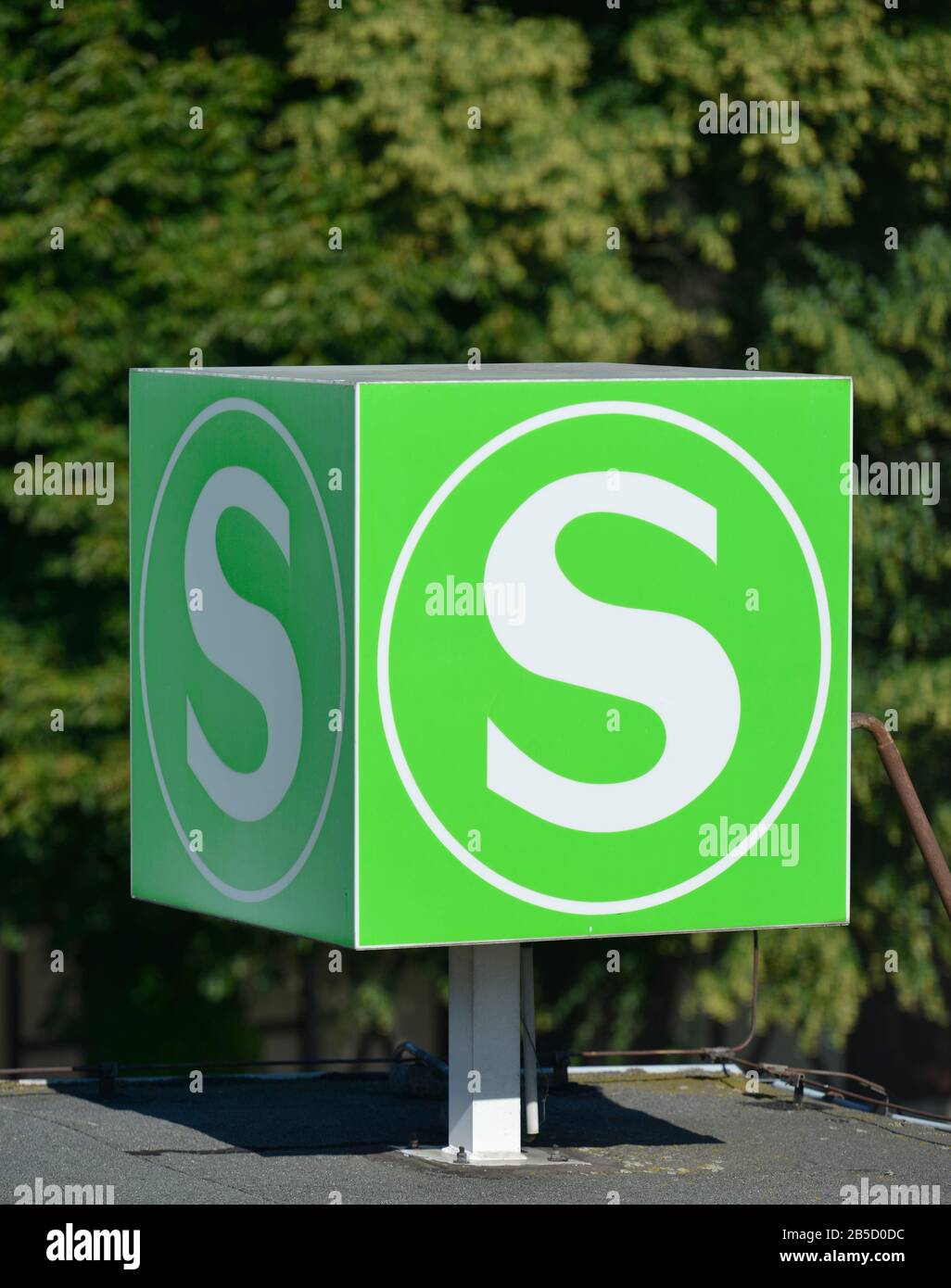 Logo s bahn hi-res stock photography and images - Alamy