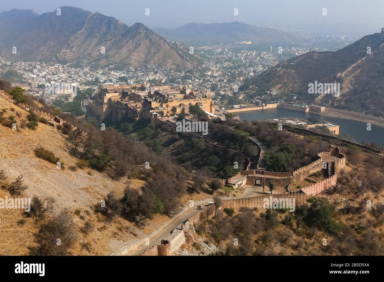 Aerial landscape view of Jaipur cityscape from the top of Jaigarh Fort ...