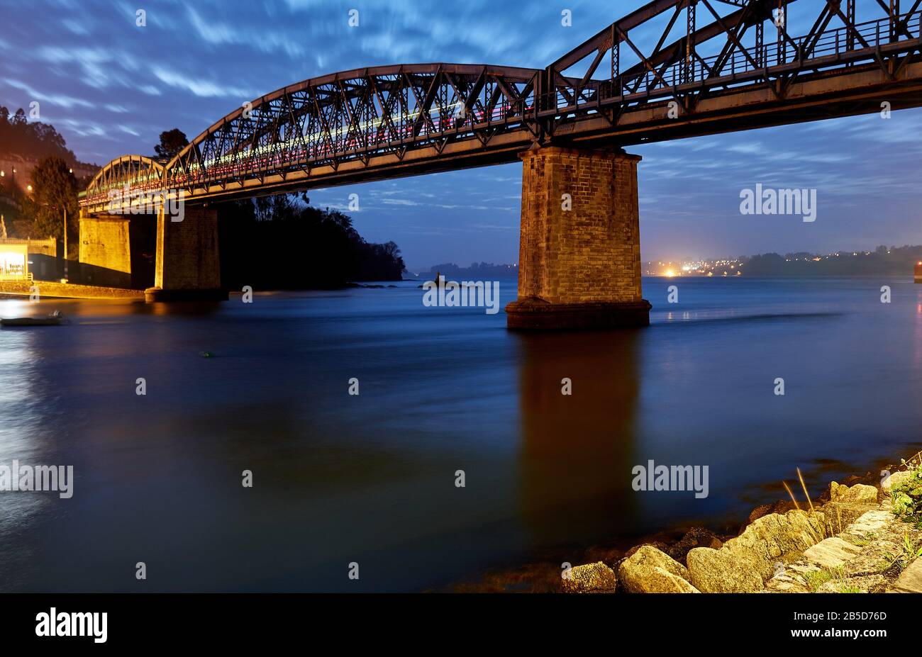 Train over bridge hi-res stock photography and images - Alamy