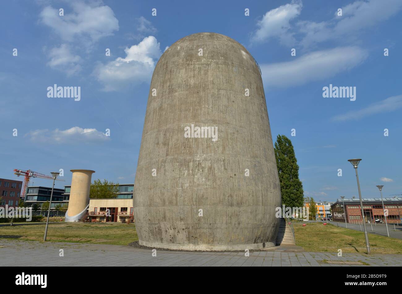 Luftfahrtdenkmal hi-res stock photography and images - Alamy