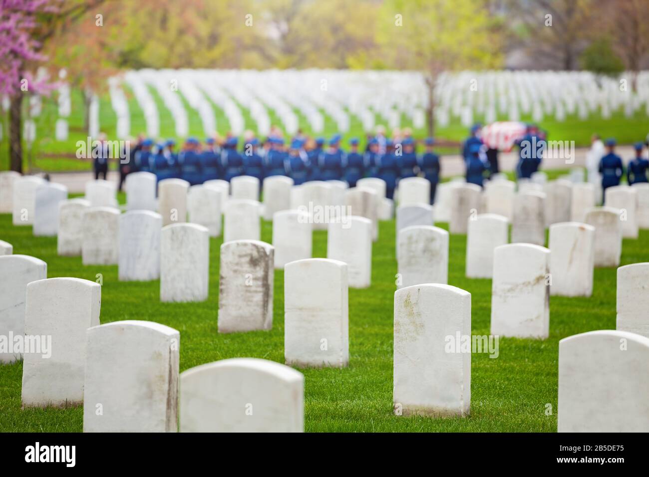 Burial veteran military flag hi-res stock photography and images - Alamy