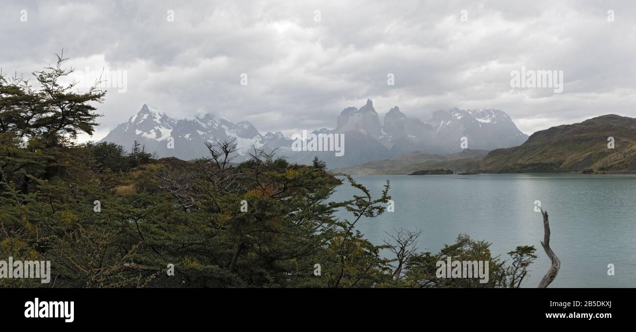 Panorama torres del paine hi-res stock photography and images - Alamy