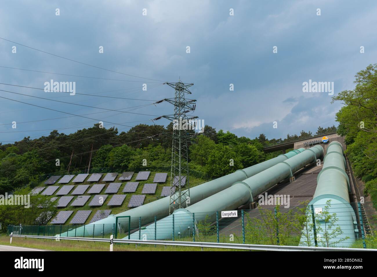 Pumped storage hydro power station hi-res stock photography and images ...