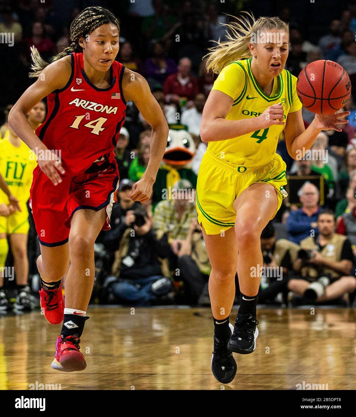 Mar 07 2020 Las Vegas, NV, U.S.A. Oregon Ducks guard Jaz Shelley (4 ...