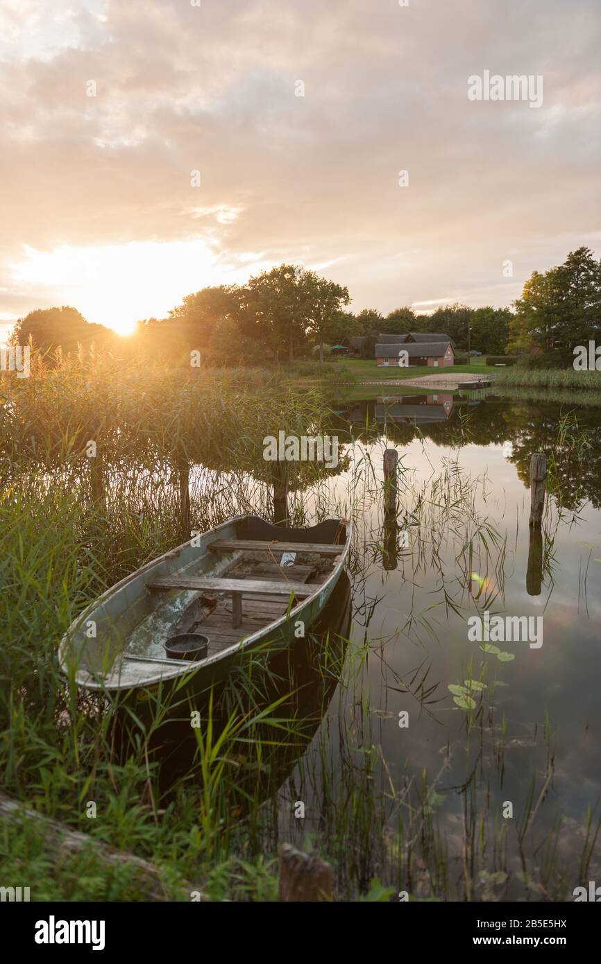 Lake Mustin, village of Mustin, County of Lauenburg, Schleswig-Holstein ...