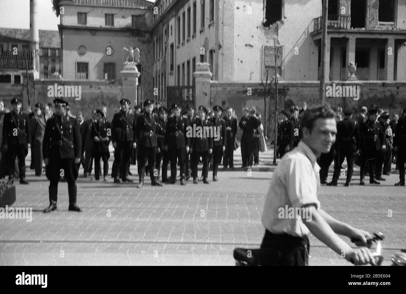 US Navy Ausbildung Flughafenfeuerwehr mit Tanklöschfahrzeug / United ...