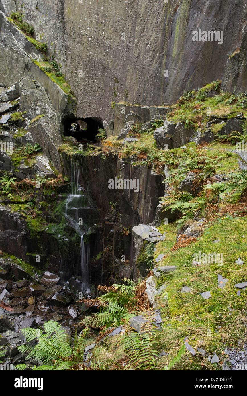 Dinorwic quarry waterfall hi-res stock photography and images - Alamy