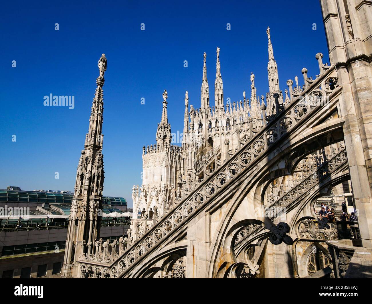 Milan duomo roof hi-res stock photography and images - Alamy