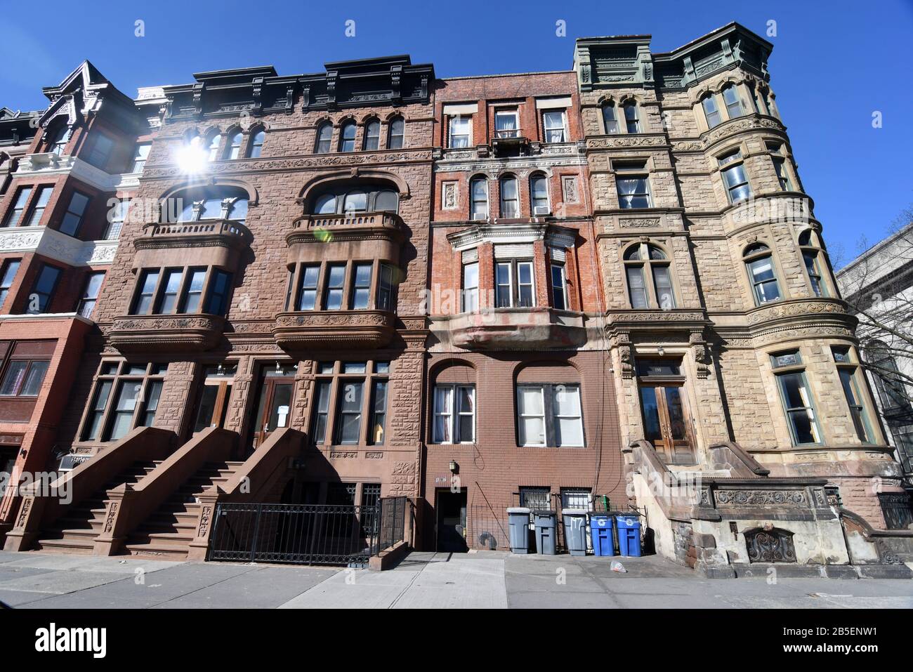 Harlem street view, New York City, USA Stock Photo - Alamy