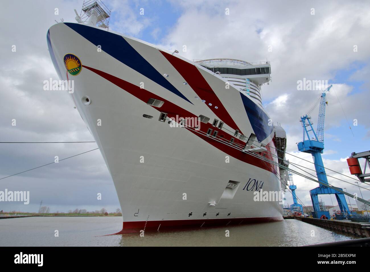 Iona cruise ship hi-res stock photography and images - Alamy