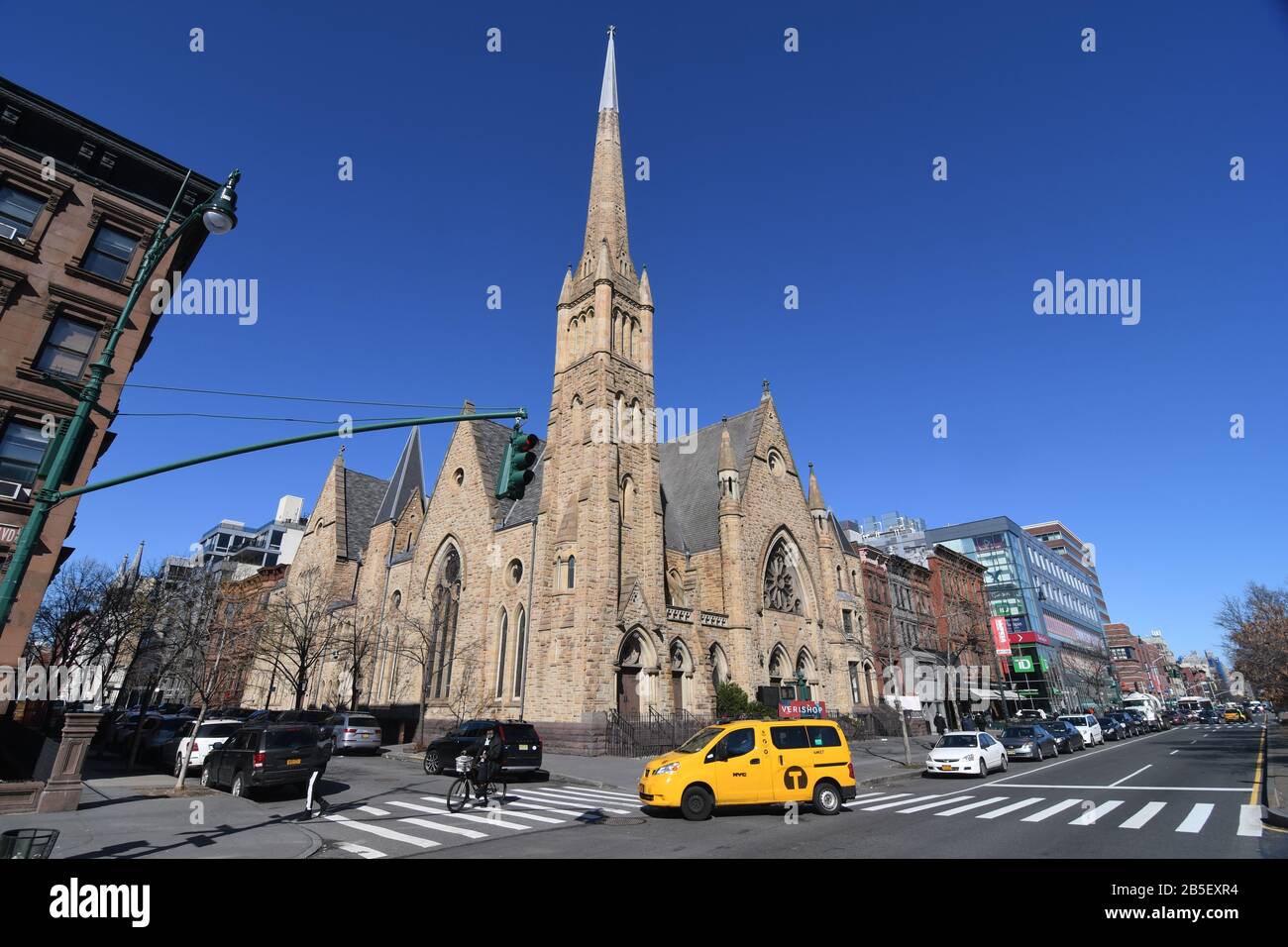 Harlem street view, New York City, USA Stock Photo - Alamy