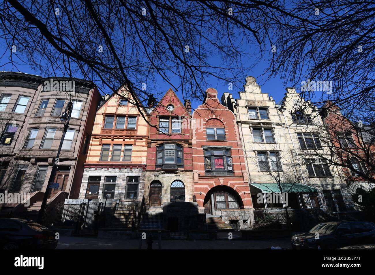 Harlem street view, New York City, USA Stock Photo - Alamy
