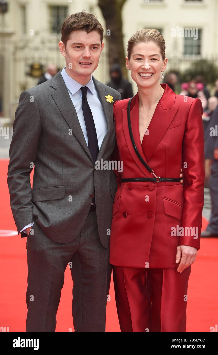 Radioactive rosamund pike hi-res stock photography and images - Alamy