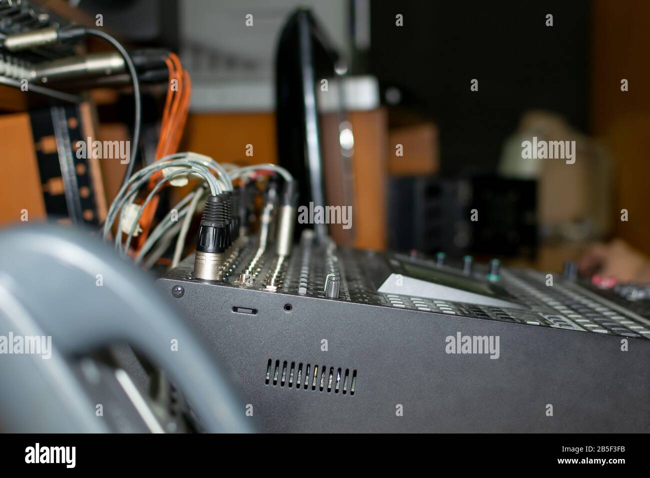 Audio mixer hi-res stock photography and images - Alamy