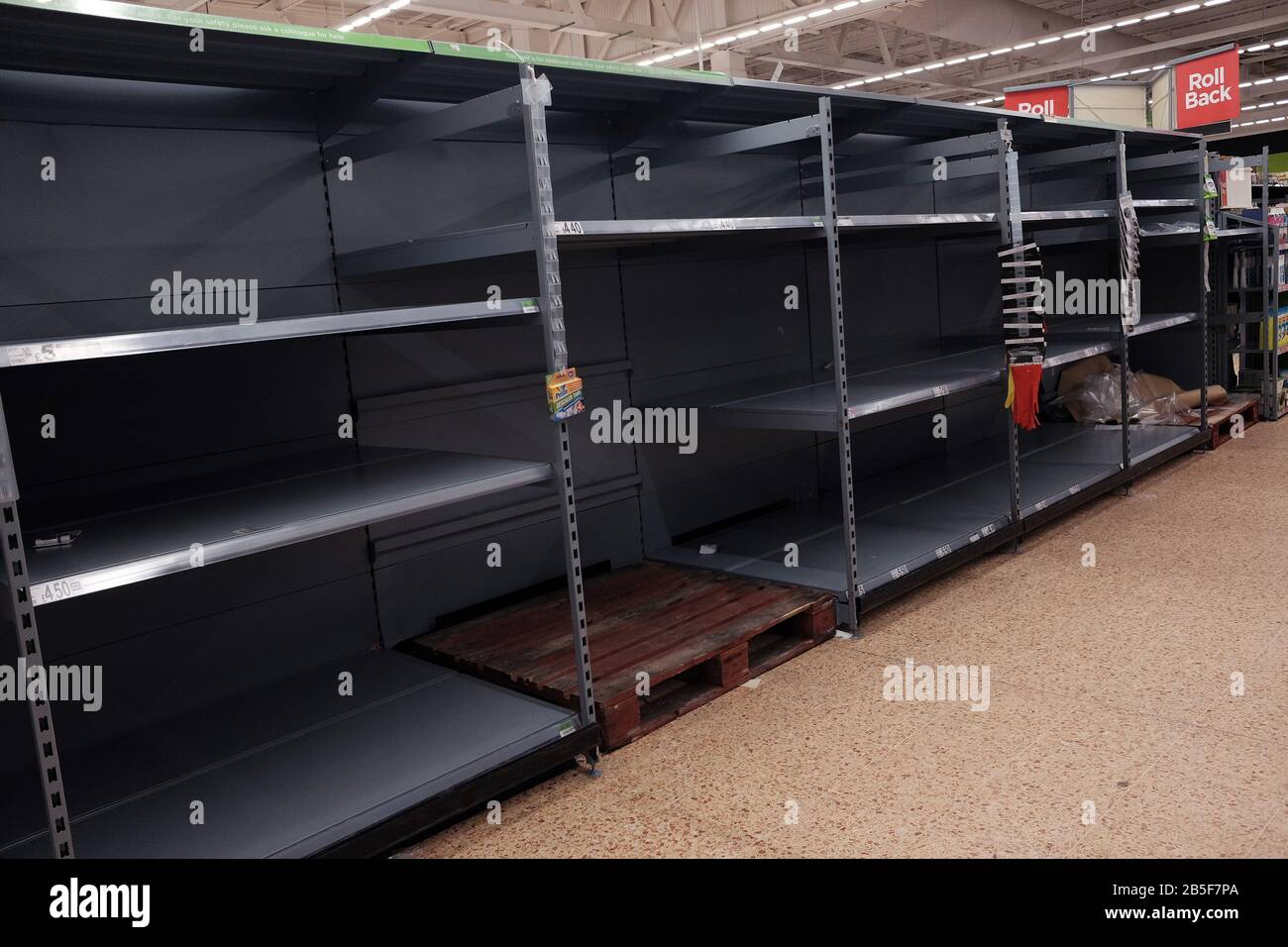 Empty shelves asda hi-res stock photography and images - Alamy
