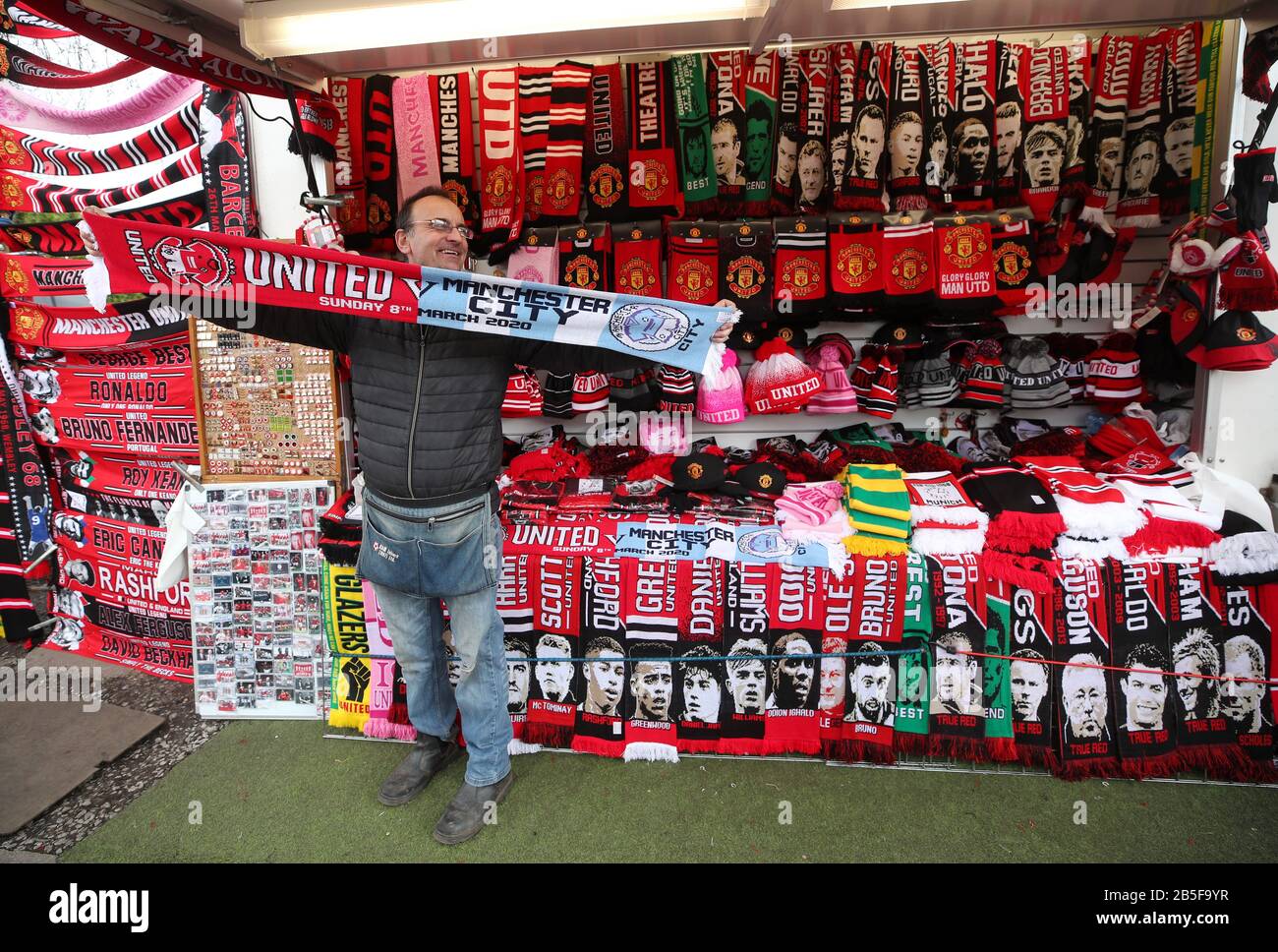 Old trafford vendor hi-res stock photography and images - Alamy