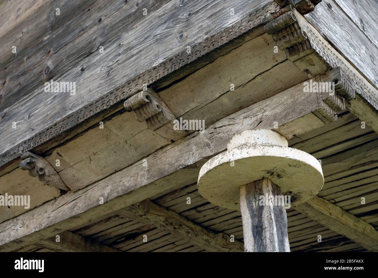 Serander pole connection hi-res stock photography and images - Alamy