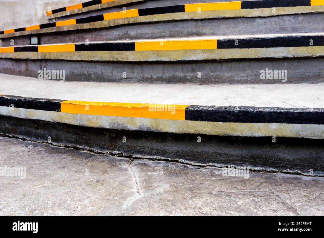 Safety stair edge hi-res stock photography and images - Alamy