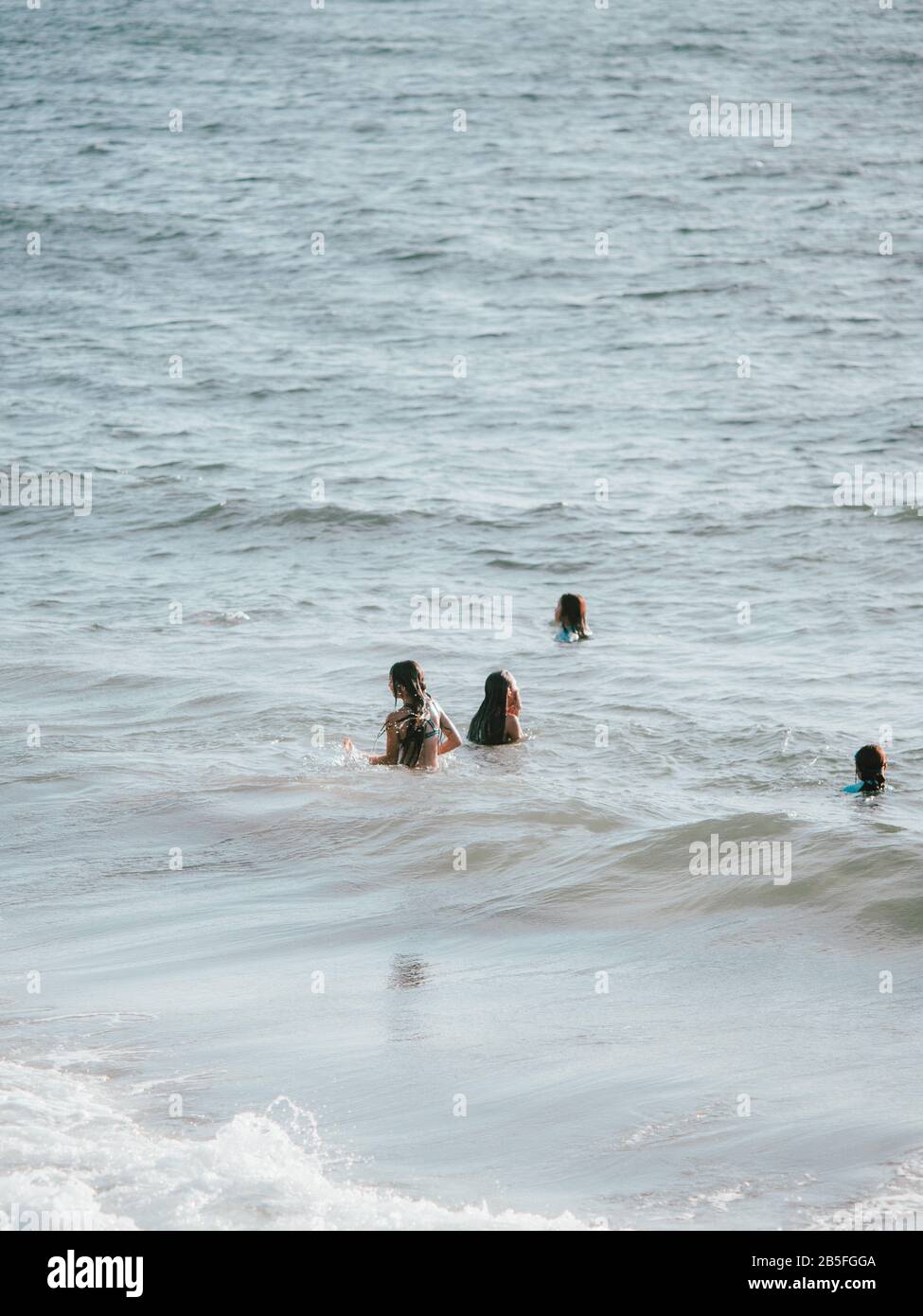 Blue ocean waters hi-res stock photography and images - Alamy