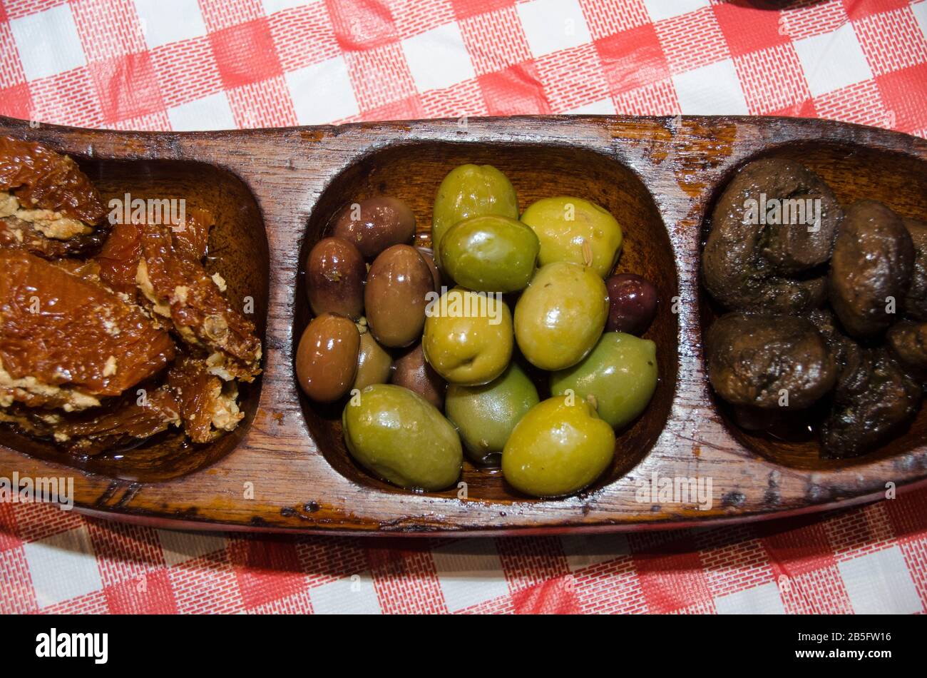 Olives buffet hi-res stock photography and images - Alamy
