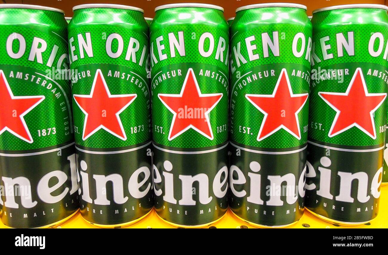 Heineken supermarket shelf hi-res stock photography and images - Alamy