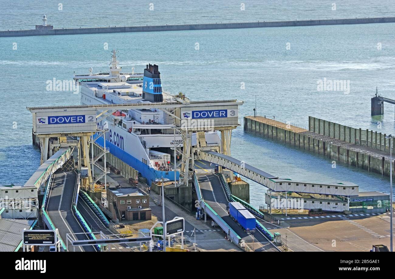 Dover, Eastern Dock, P&O Ferry Boat going out to Sea, Kent Stock Photo ...