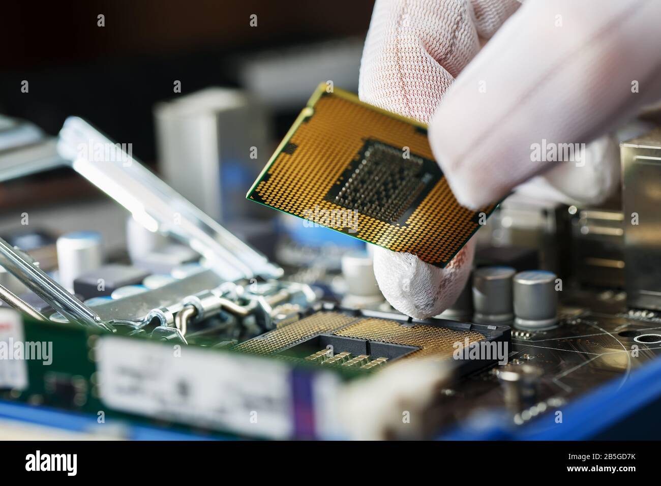 Electronic engineer of computer technology. Maintenance computer cpu ...