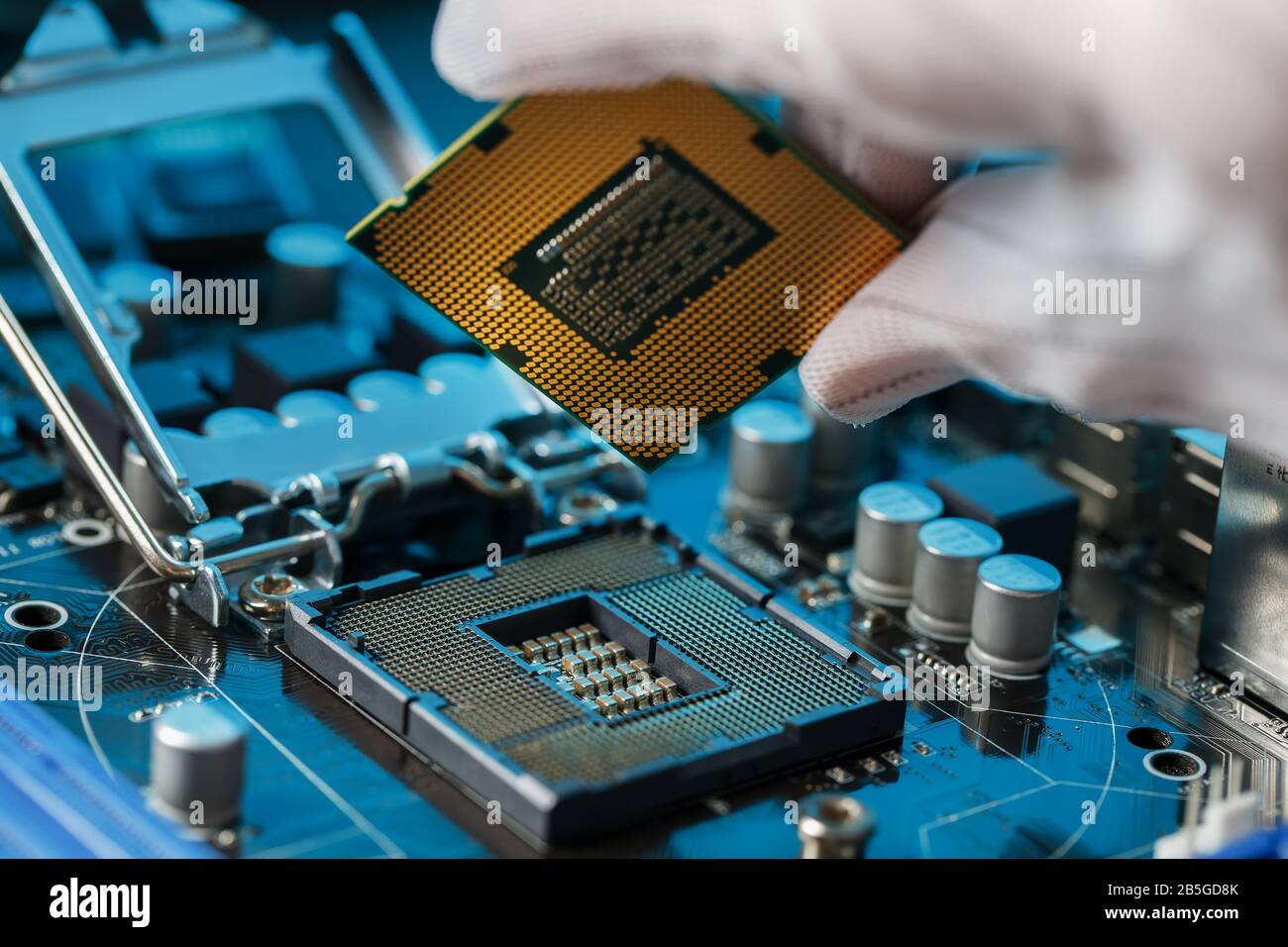 Electronic engineer of computer technology. Maintenance computer cpu ...