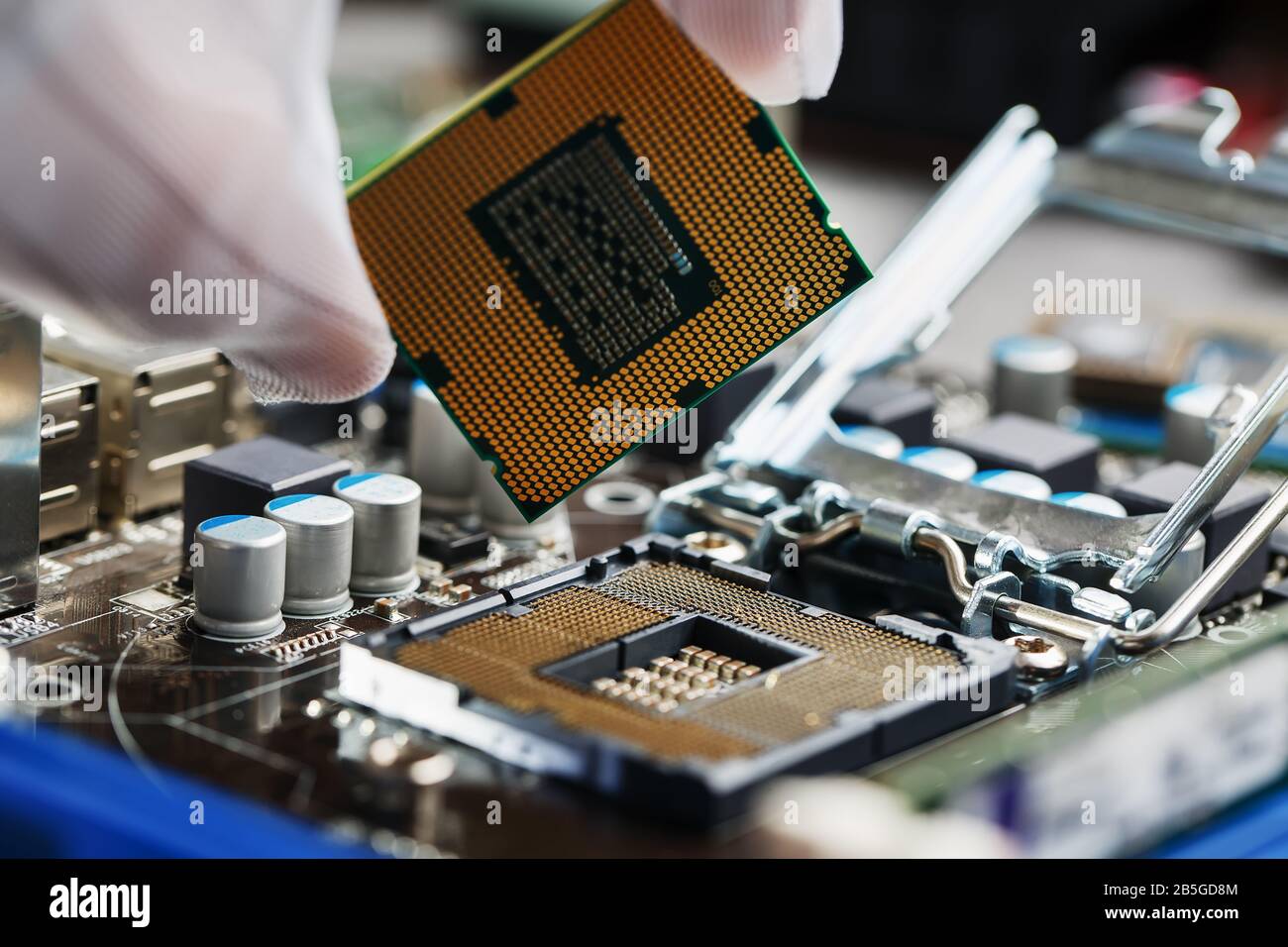 Electronic engineer of computer technology. Maintenance computer cpu ...