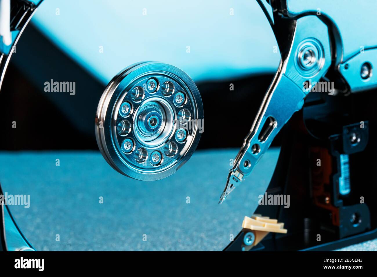 Broken mirror effects hi-res stock photography and images - Alamy