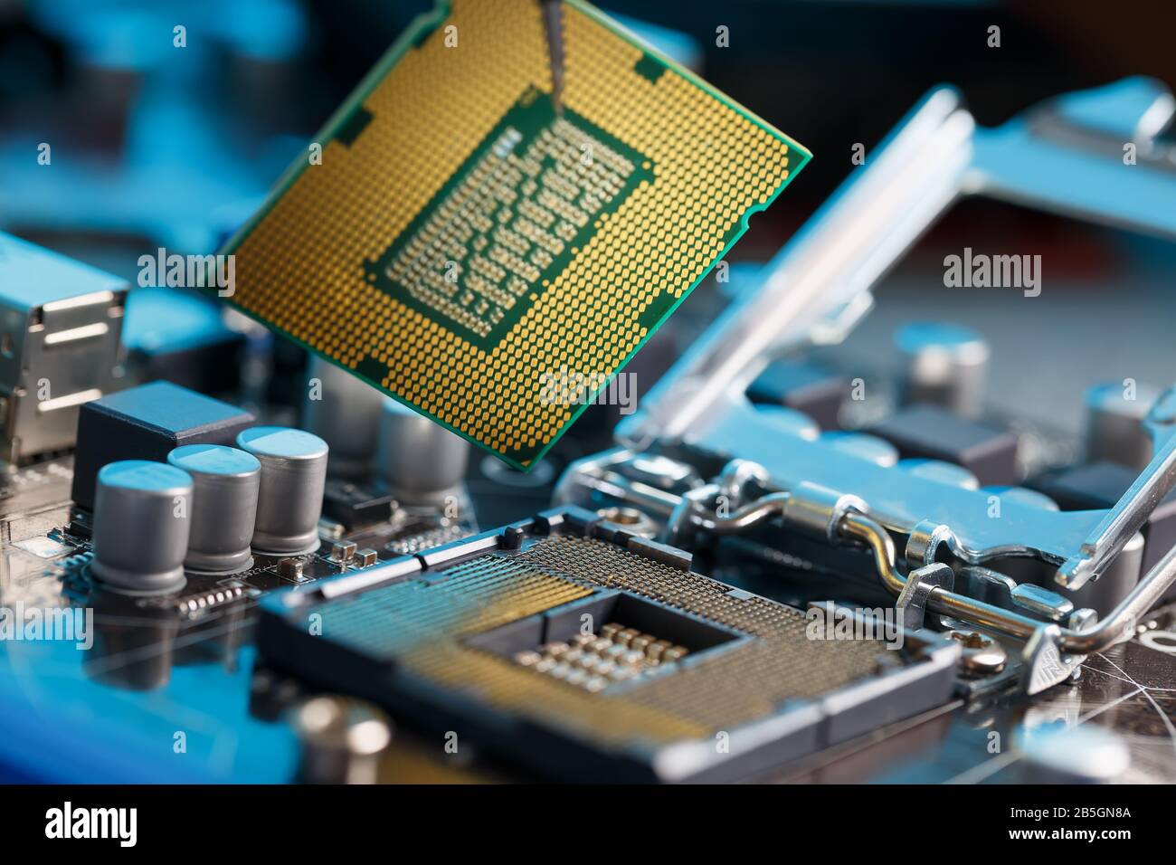 Electronic engineer of computer technology. Maintenance computer cpu ...