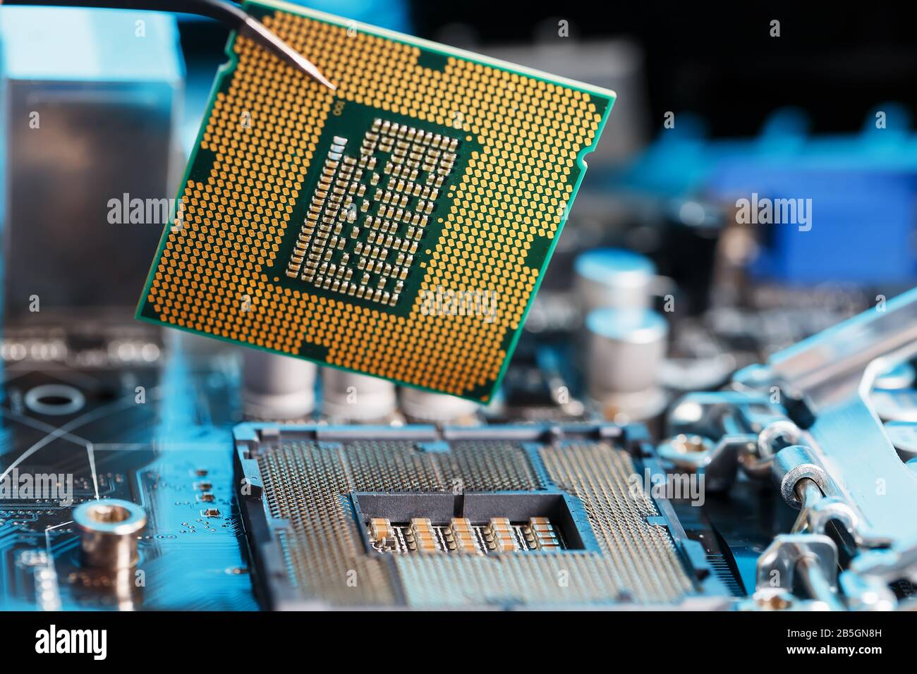 Electronic engineer of computer technology. Maintenance computer cpu ...