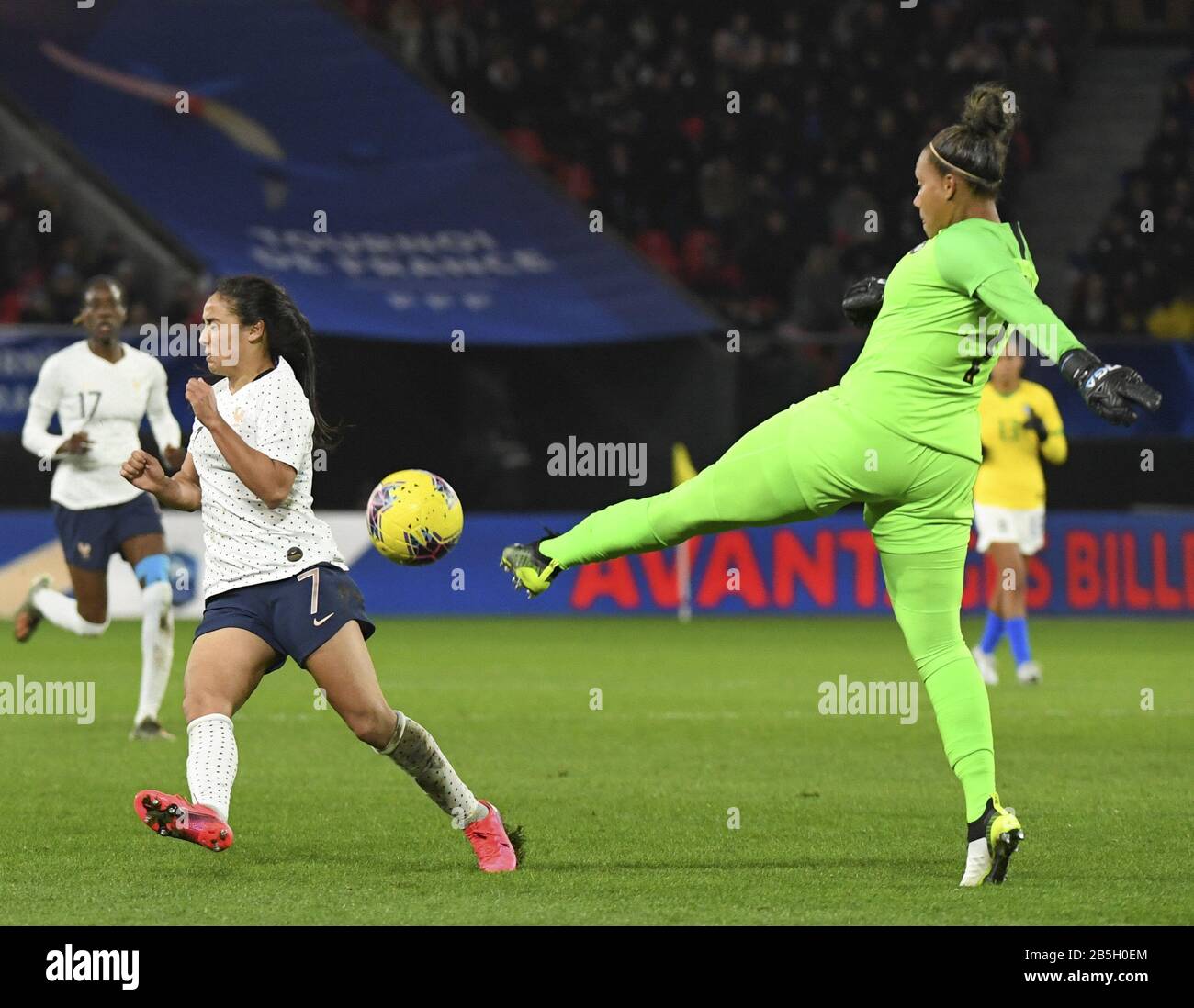 VALENCIENNES, FRANCE. MAR 7TH Brazilian goalkeeper Barbara (1) and ...