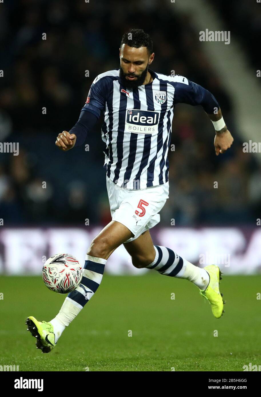 Kyle bartley west brom hi-res stock photography and images - Alamy Kyle bartley west brom hi-res stock photography and images - Alamy