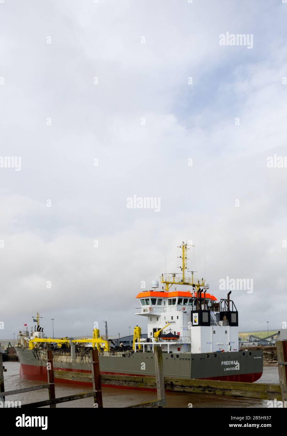 Dredger ship navy working hi-res stock photography and images - Alamy
