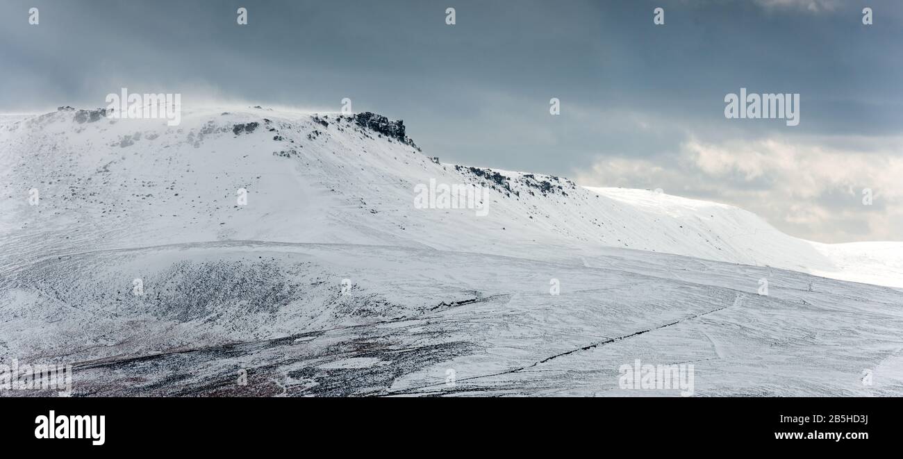 Fairbrook Naze and northern Edge of Kinder Scout, Peak District ...