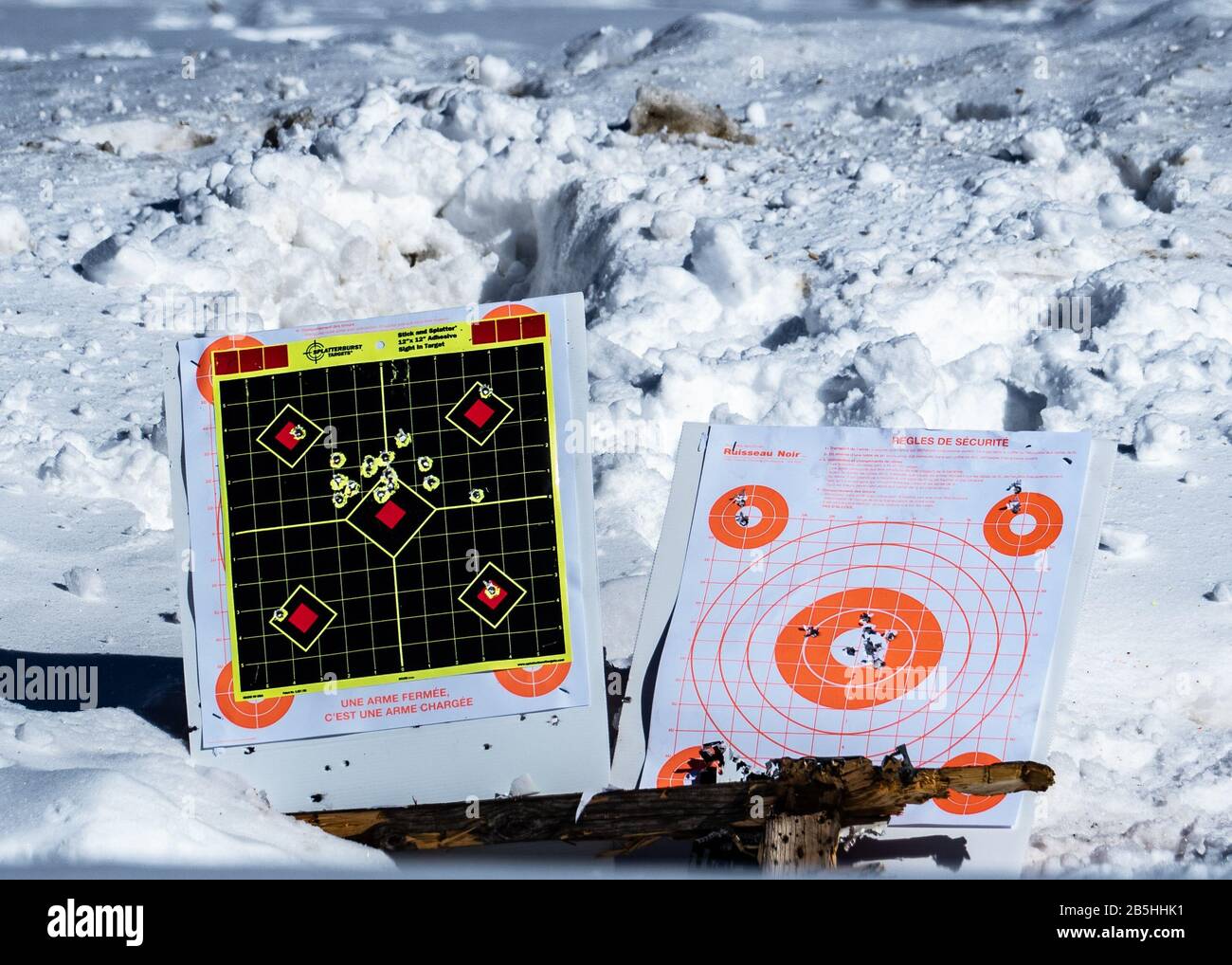 Target shooting targets hi-res stock photography and images - Alamy