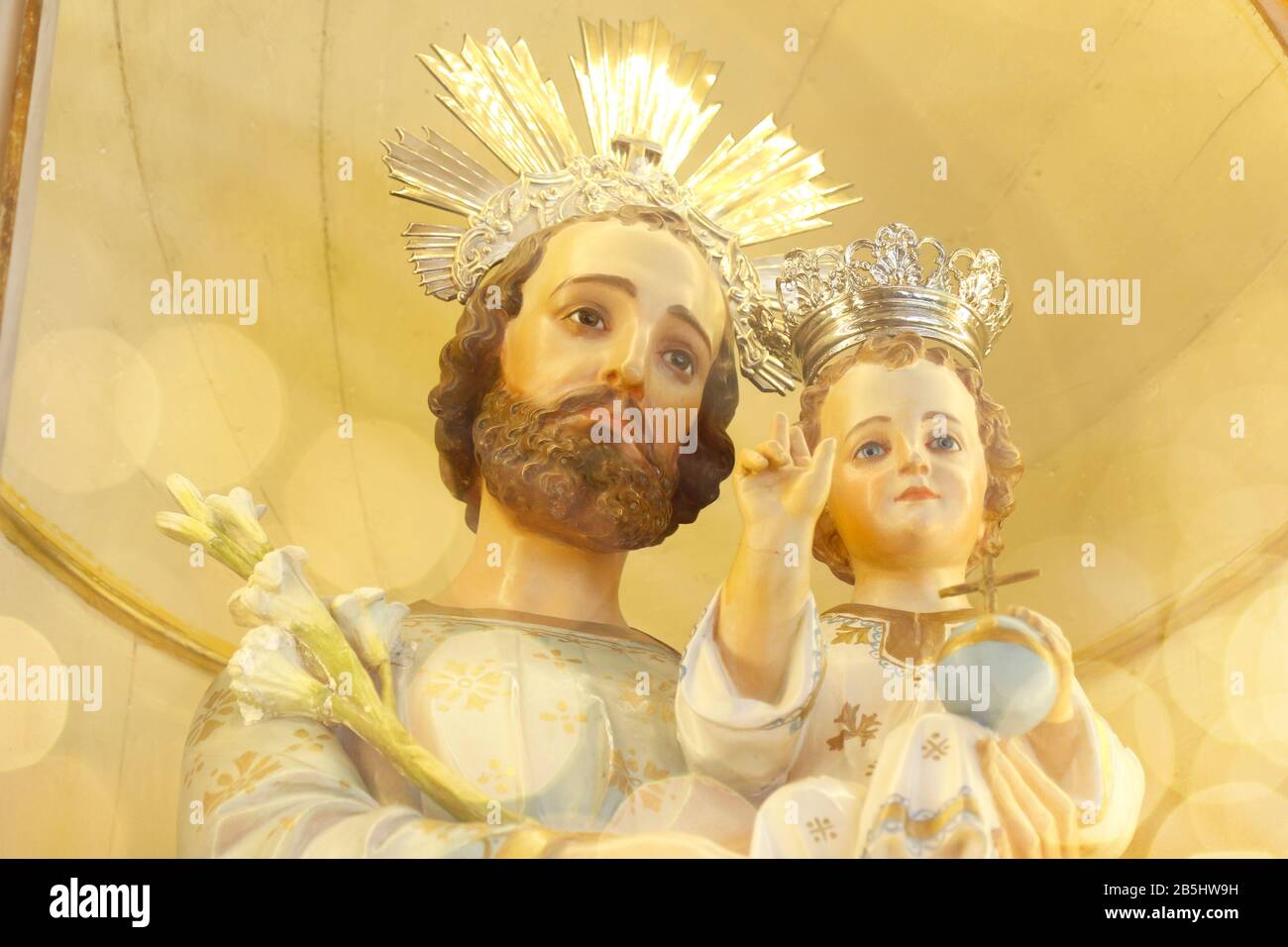 Saint Joseph and baby Jesus of the Catholic Church - Sao Jose - Menino ...
