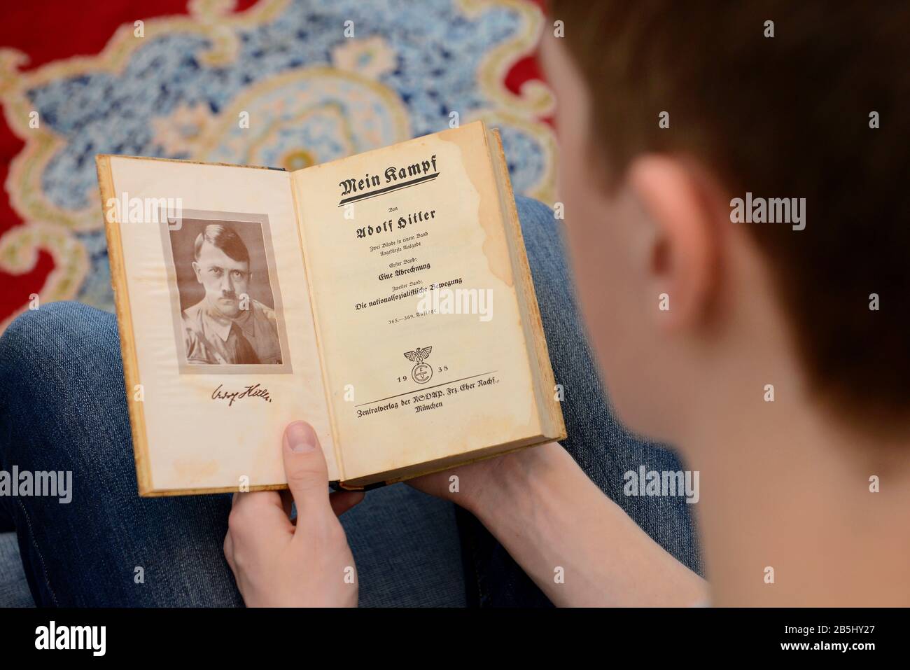Mein kampf buch hitler hi-res stock photography and images - Alamy