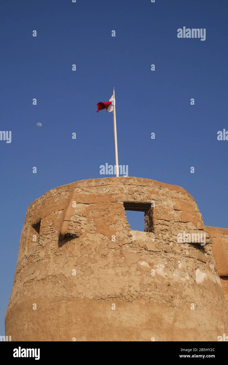 Arad Fort with the Bahrain flag flying, Muharraq, Kingdom of Bahrain ...