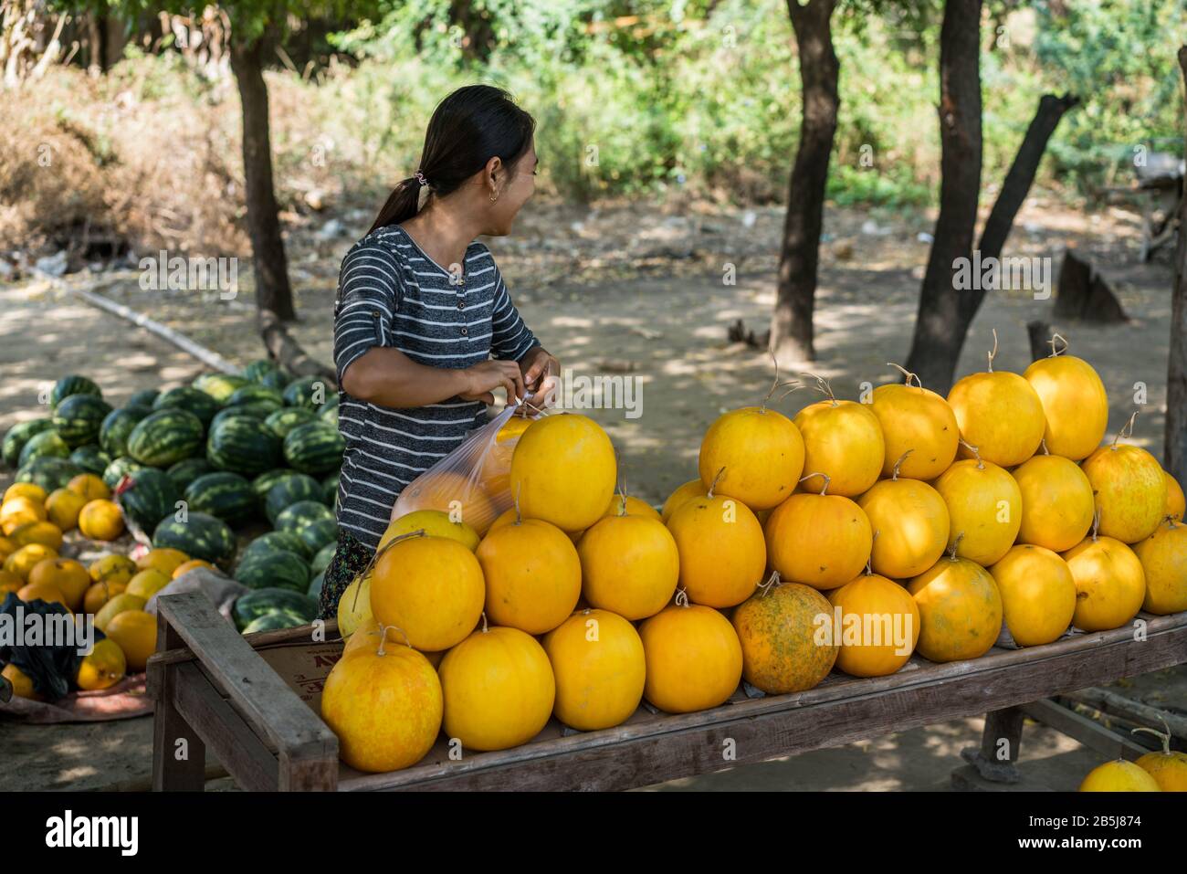 Street food, Myanmar, Asia Stock Photo - Alamy