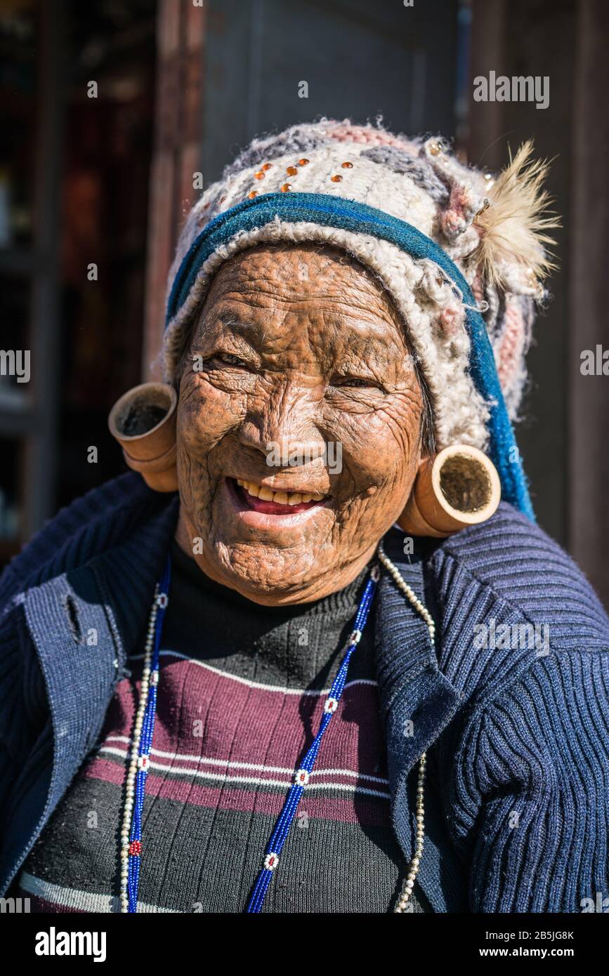 Myanmar chin woman with traditional tattooed face hi-res stock ...