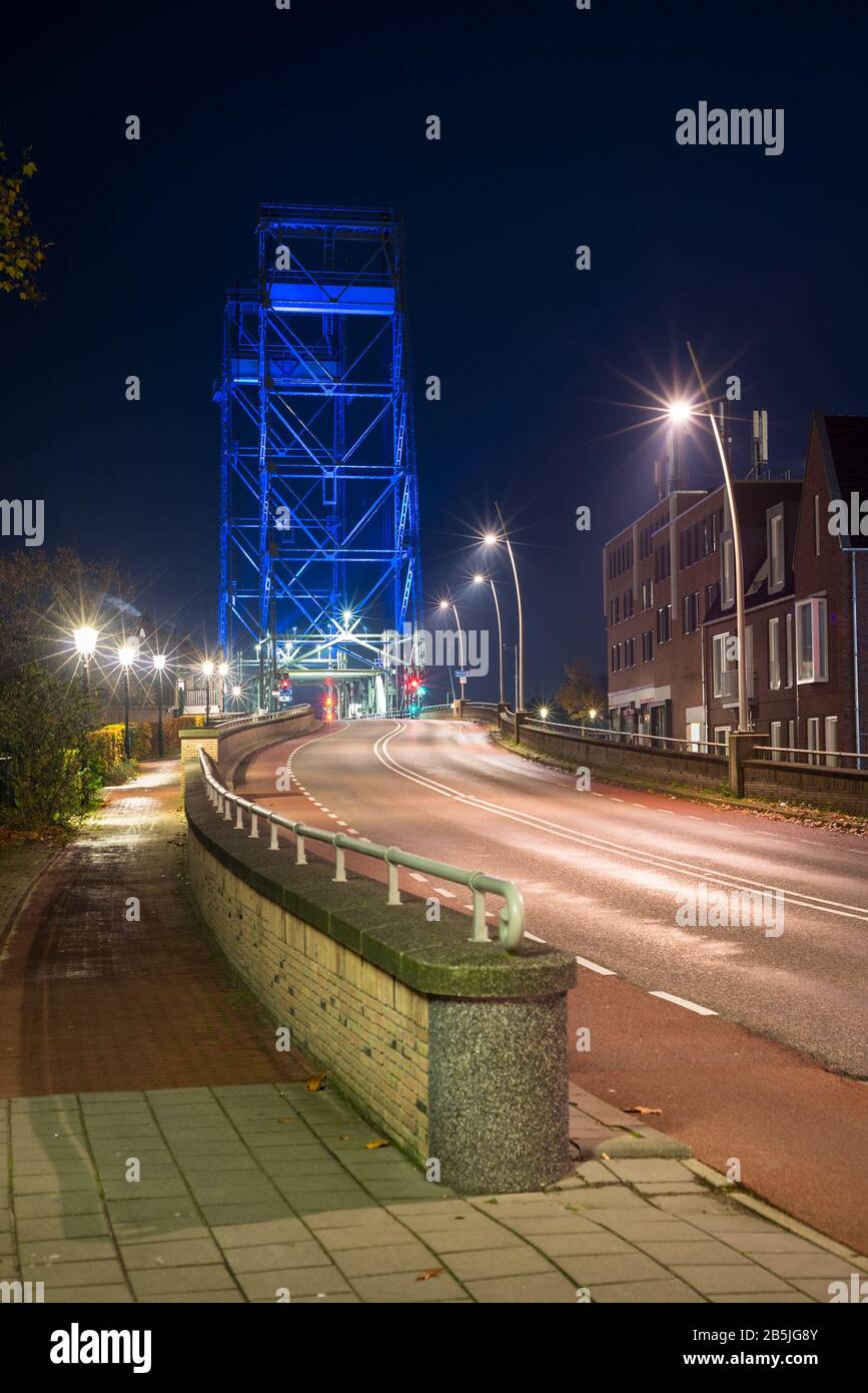 Blue light beams hi-res stock photography and images - Alamy