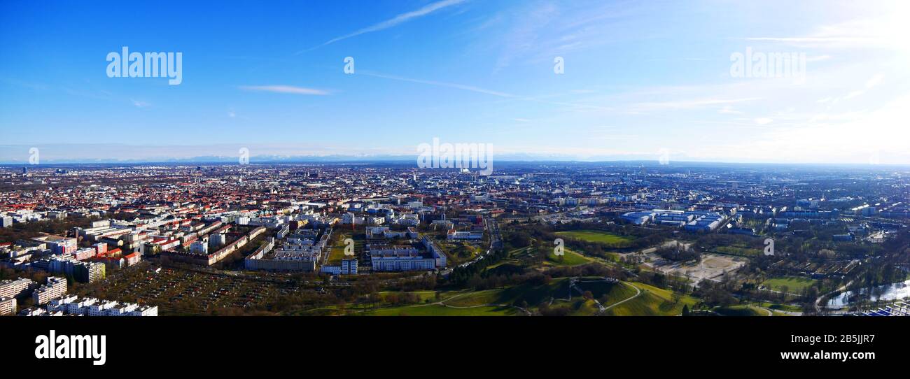 Munich, Germany: Cityscape on a clear spring day Stock Photo - Alamy