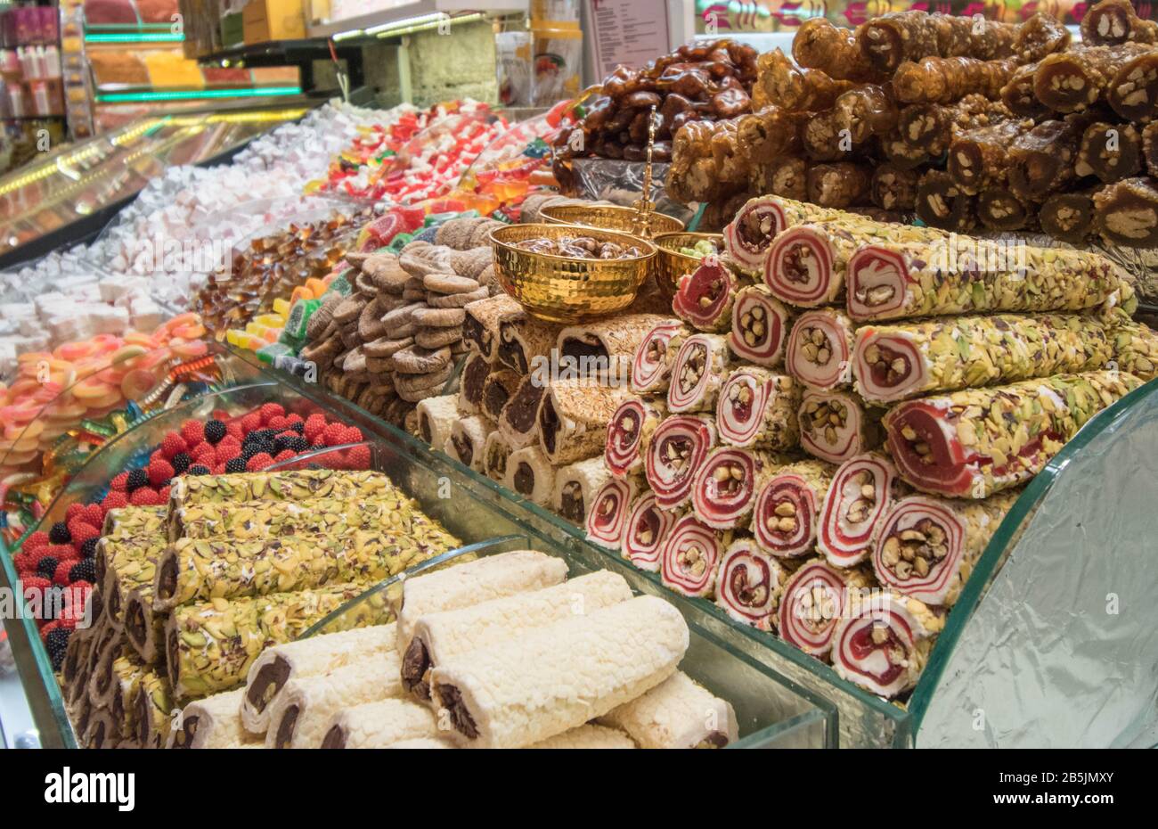 Food market istanbul hi-res stock photography and images - Alamy