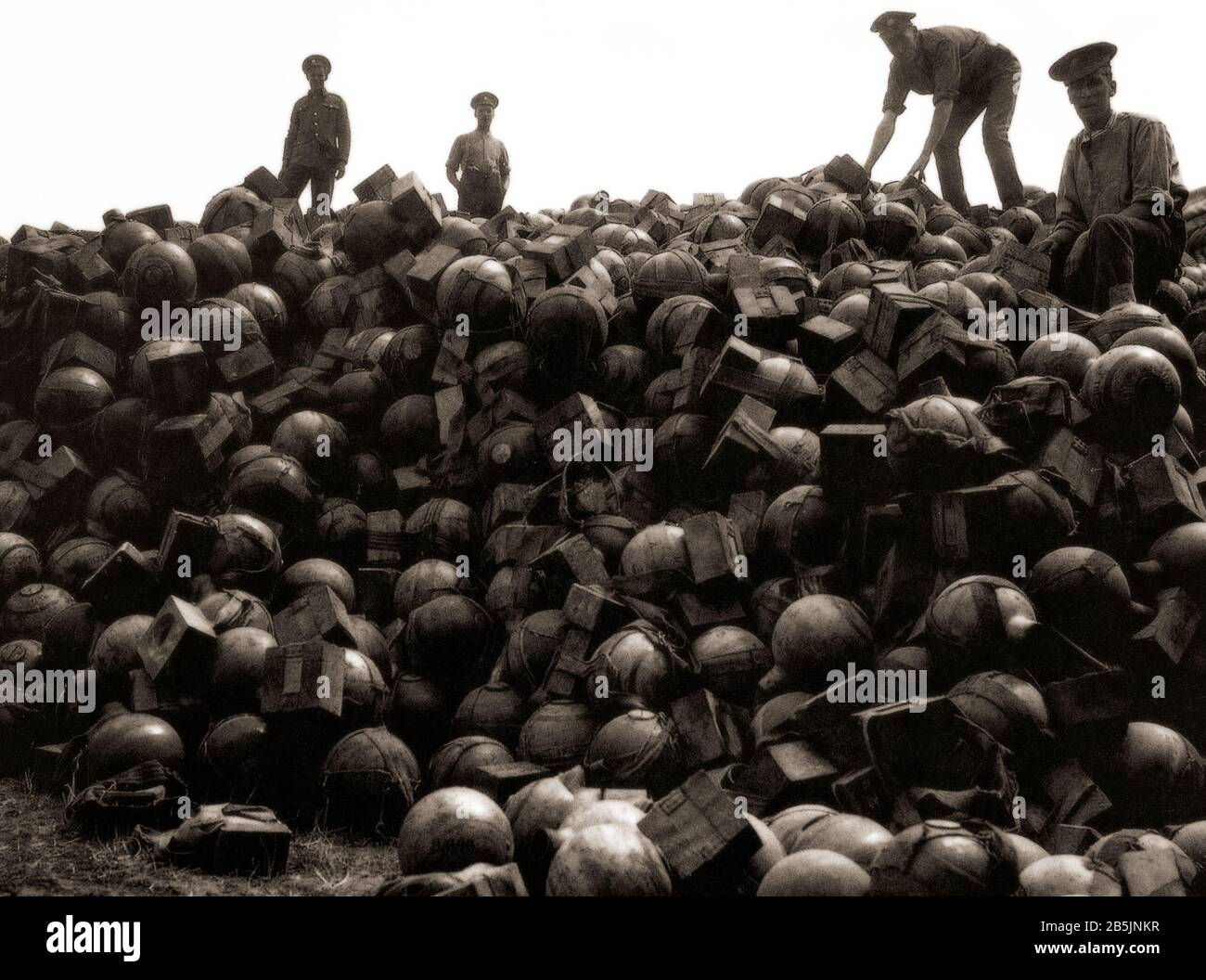 British trench first world war 1914 hi-res stock photography and images ...