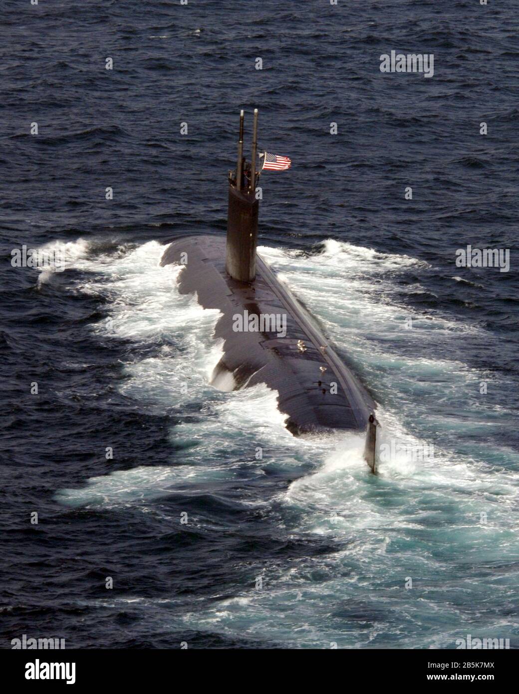 The U.S. Navy Los Angeles-class nuclear-powered attack submarine USS ...