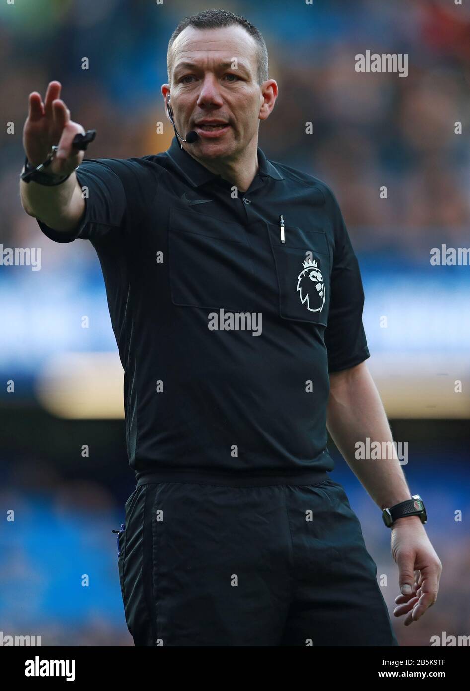 Match referee Kevin Friend Stock Photo - Alamy